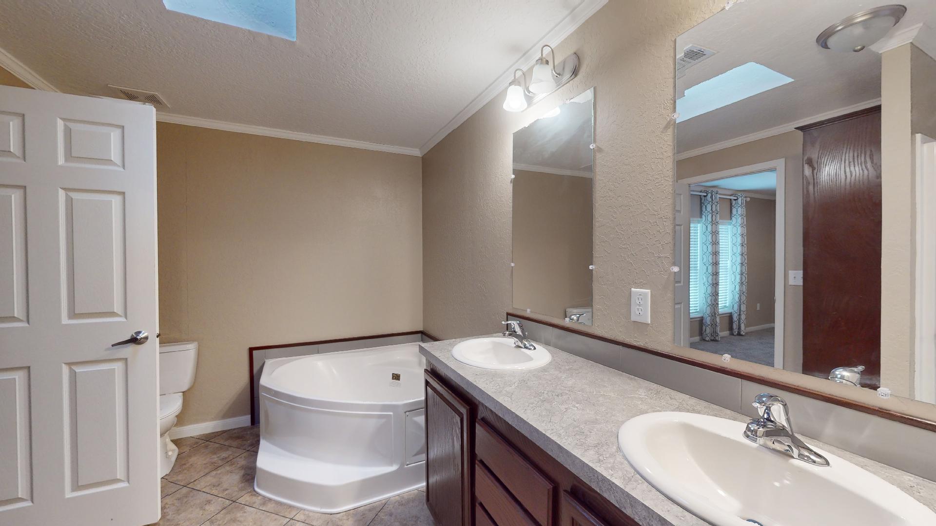 SOLD Solitaire Doublewide DW-360 For Sale | MHShopper